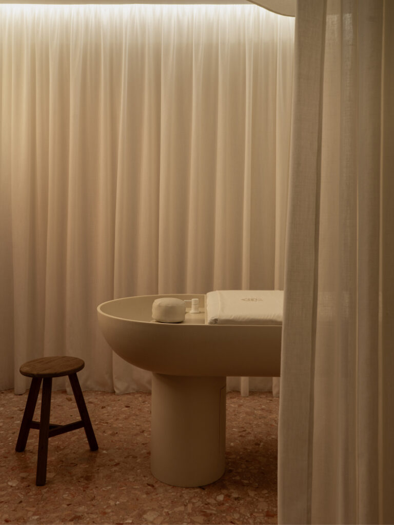 Foch - Emmanuelle Simon